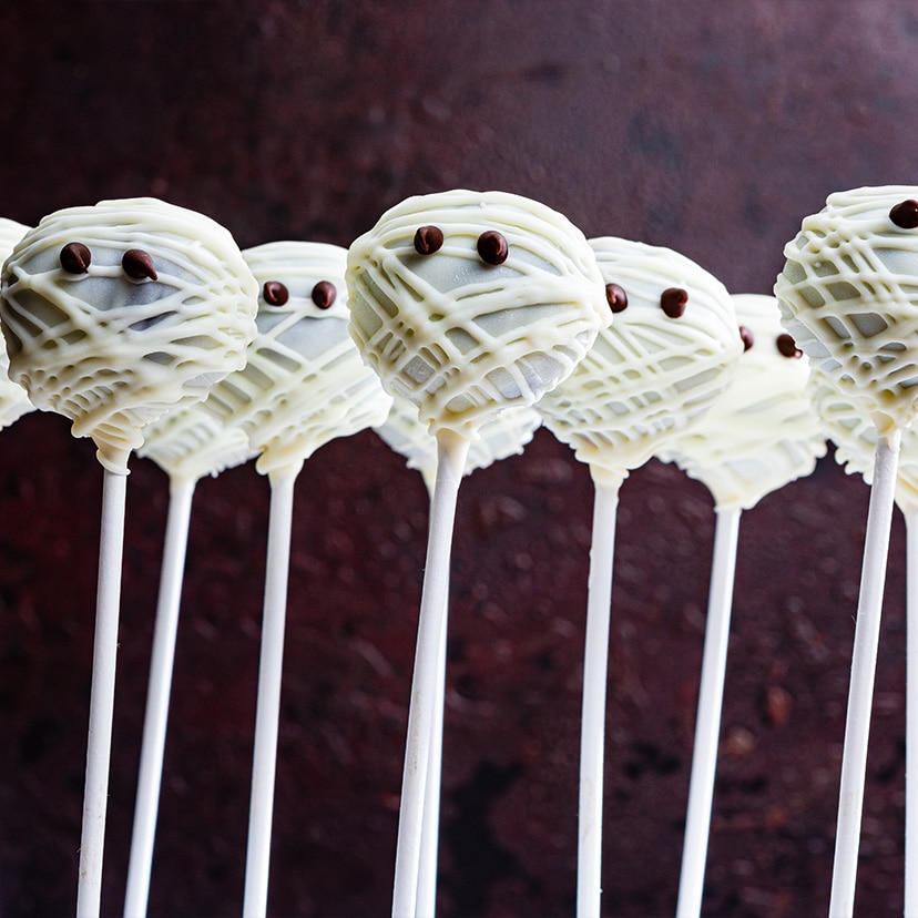 mummy cake pops